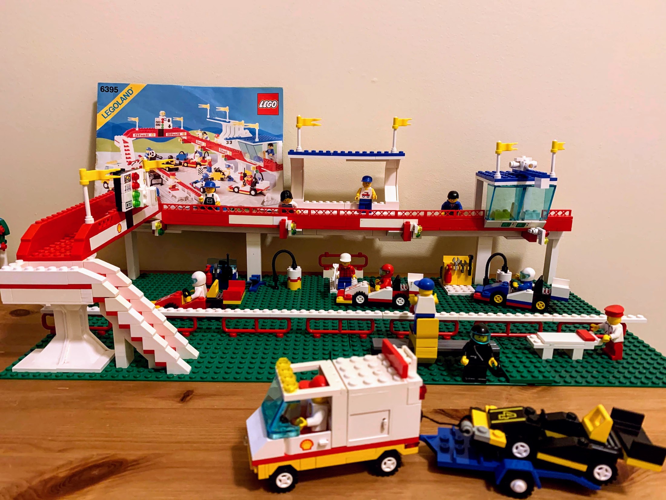 I built the 1988 LEGO 6395 Victory Lap Raceway! | @TwisterMc