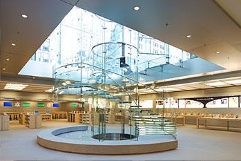 Amazing Apple Store - Inside & Out | TwisterMc